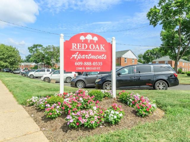Welcome to Red Oak Apartments in Hamilton, New Jersey. 1 Bedroom Apartment for Rent at 2300 S Broad St, Hamilton, NJ 08610