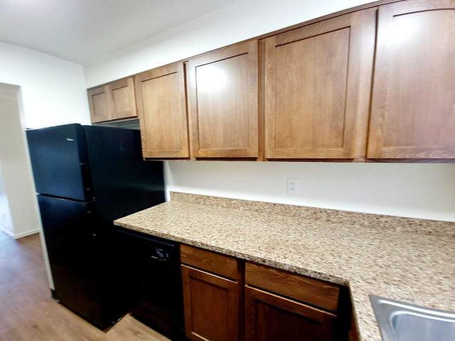 Welcome to Sun Vista Apartments 3 Bedroom Apartment for Rent at 1254 Weiland St, Kent, WA 98030