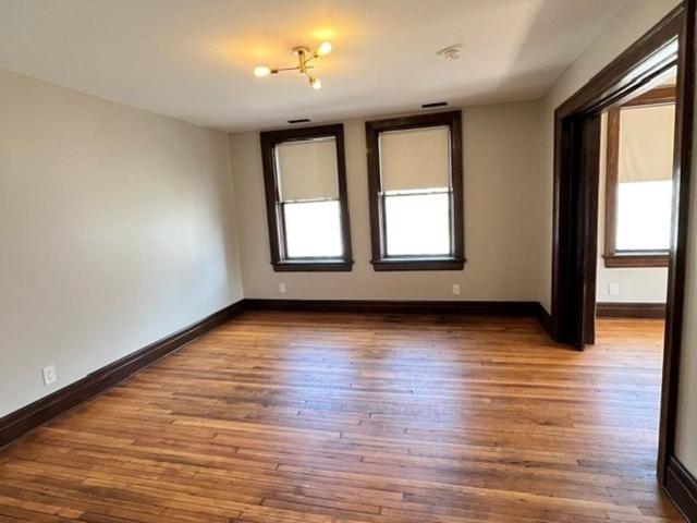 Welcome to the Addison 1 Bedroom Apartment for Rent at 14 Charlotte St, Detroit, MI 48201 University