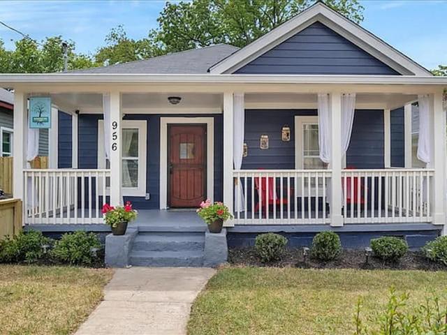 Welcome to this charming and conveniently located home in the heart of West Midtown Atlanta. Situated on Mayson Turner Rd NW, this residence offers the perfect balance between city living and neighborhood comfort.