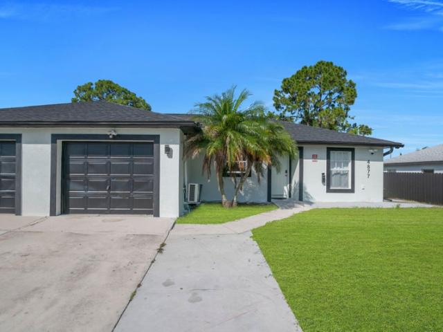 Welcome to this New Unit close to Fort Myers!