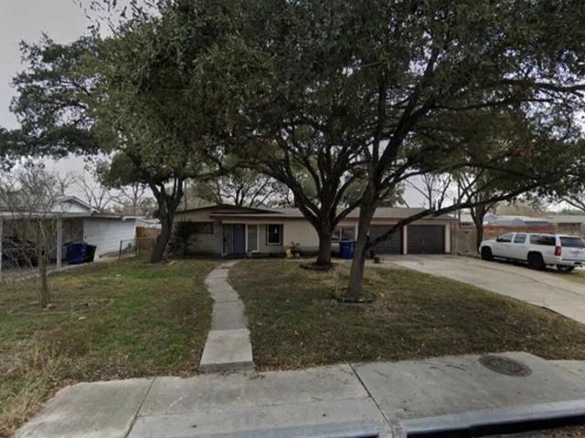 Welcome to this spacious 4 bedroom, 2 bath home situated on a desirable corner lot in Southeast San Antonio. This well maintained single story home offers 1,446 sq. ft.