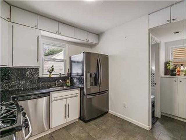 Welcome to this well maintained fully detached