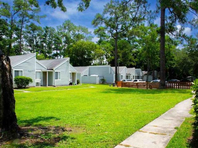 Welcome to Villa Pines at Baymeadows! 1 Bedroom Apartment for Rent at 8145 San Jose Manor Dr E, Jacksonville, FL 32217 Southpoint
