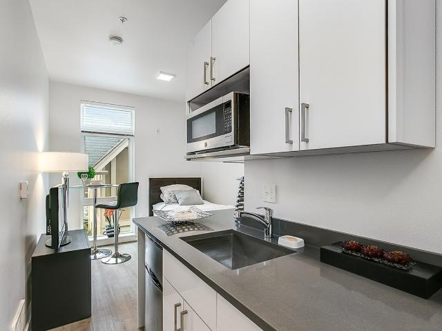 Welcome to 1806 23rd Ave — Contemporary building Studio Apartment for Rent at 1806 23rd Ave, Seattle, WA 98122 Mann