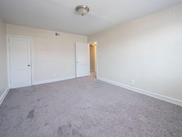 Welcome to 3901 Roosevelt Blvd – Where Charm Meets Convenience in Northeast Philadelphia! 1 Bedroom Apartment for Rent at 3901 E Roosevelt Blvd, Philadelphia, PA 19124 Lawncrest