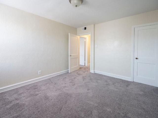 Welcome to 3901 Roosevelt Blvd – Where Charm Meets Convenience in Northeast Philadelphia! 2 Bedroom Apartment for Rent at 3901 E Roosevelt Blvd, Philadelphia, PA 19124 Lawncrest