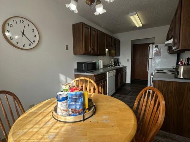 Welcome to 611 Eglon Ave in Glyndon! 2 Bedroom Apartment for Rent at 611 Eglon Ave S, Glyndon, MN 56547
