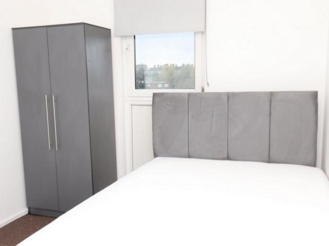 Welcoming double bedroom close to Holloway Road Tube Has a Room