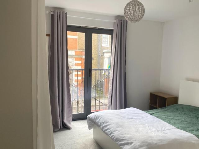 Welcoming double ensuite bedroom in Double Ensuite bedroom 1 Has a Room