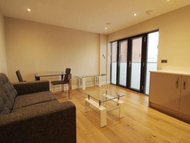 Weldale Street, Reading, RG1