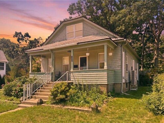 Welfare Ave, Warwick, Home For Sale