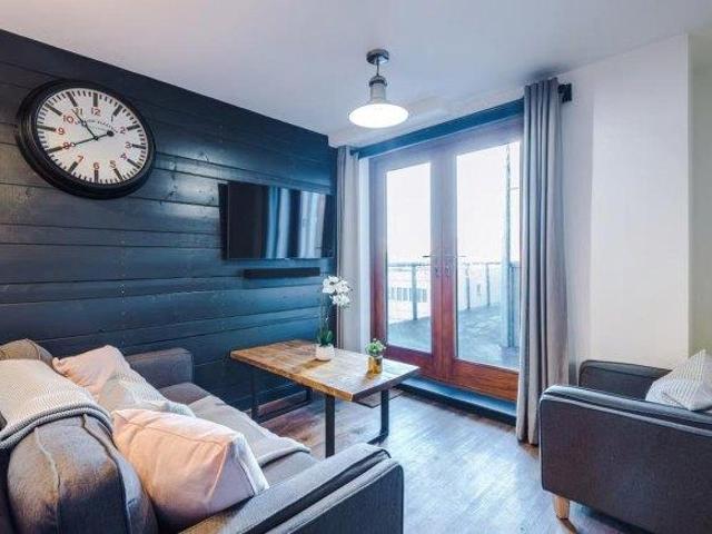Welford Road 5 bed house share to rent £2,705 pcm £624 pw