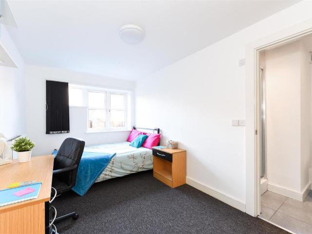 Welford Road, Knighton Fields, Leicester LE2, Studio to rent, £854 pcm | PrimeLocation