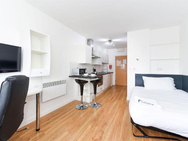 Welford Road, Knighton Fields, Leicester LE2, Studio to rent, £862 pcm | PrimeLocation