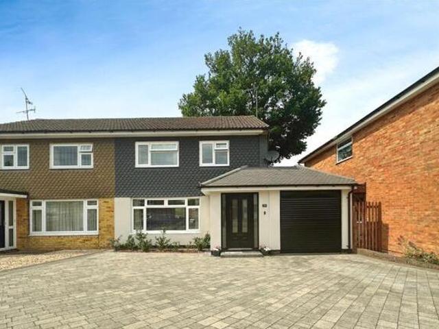 Welford Road, Woodley, 3 Bedroom Semi detached