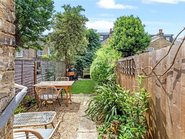 Welham Road, London SW16, 2 bed flat to rent, £2,250 pcm | PrimeLocation