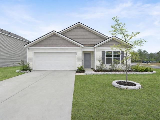 Well Maintained 4 Bedroom Corner Lot Home in The Palms with Resort Style Community Amenities