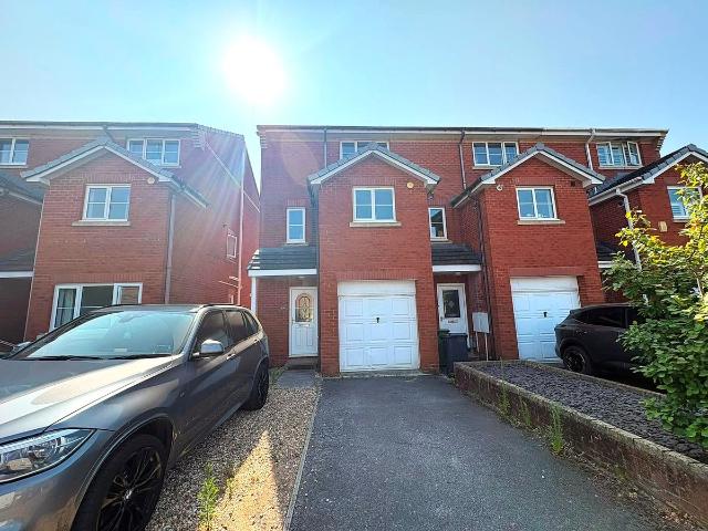 Well Oak Park, Exeter EX2, 3 bed property to rent, £1,600 pcm | PrimeLocation