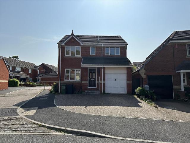 Well Oak Park, Exeter EX2, 4 bed property to rent, £2,200 pcm | PrimeLocation