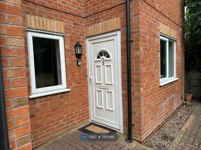 Well Close, Redditch B97, 1 bed flat to rent, £850 pcm | PrimeLocation