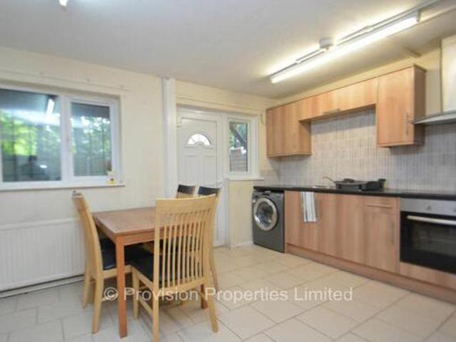 Well Close Rise, City Centre, 4 Bedroom Town