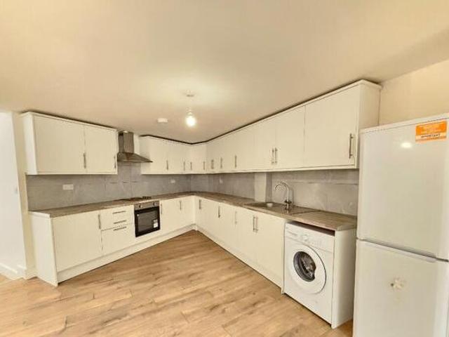 Well Hall Road, London, 1 Bedroom Flat
