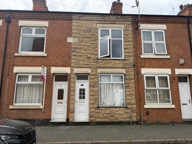 Well presented 2 Bed Terraced close to City Centre