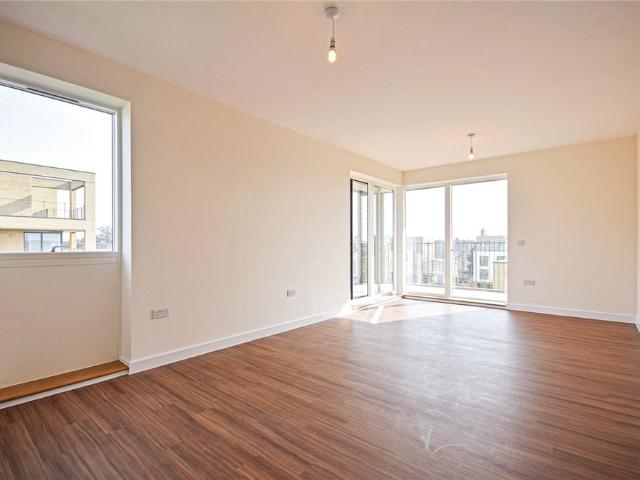 Well presented 2 bedroom third floor apartment for rent at this prestigious AURA development situated just off Long Road just two miles from the historic City of Cambridge. Secure allocated parking and cycle store. Walking distance to Addenbrookes Hospital. Unfurnished