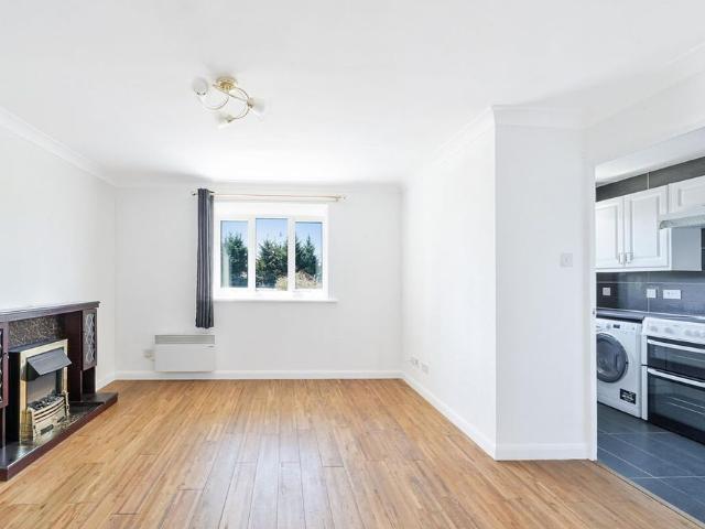 Well presented two bedroom apartment with generous living space and allocated parking