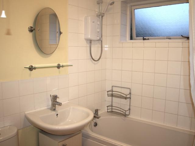 Well Presented One Bedroom Apartment in Valley Green, Hemel Hempstead