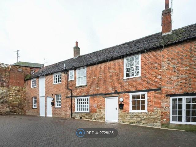 Well St, Buckingham MK18, Studio to rent, £1,150 pcm | PrimeLocation