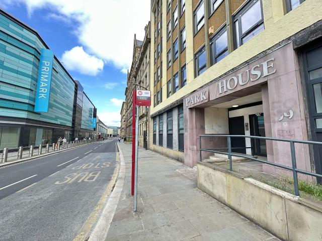 Well Street, Bradford BD1, 2 bed flat to rent, £1,000 pcm | PrimeLocation
