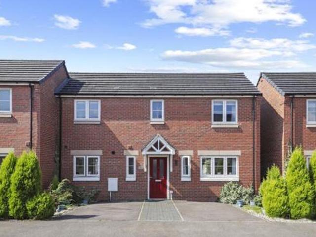 Well Spring Close, Finedon, 3 Bedroom Detached