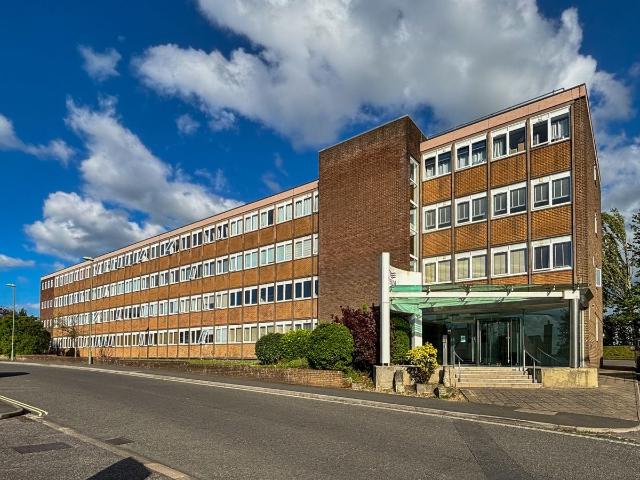 Wella House Wella Road, Basingstoke, Hampshire RG22, 1 bed flat to rent, £900 pcm | PrimeLocation