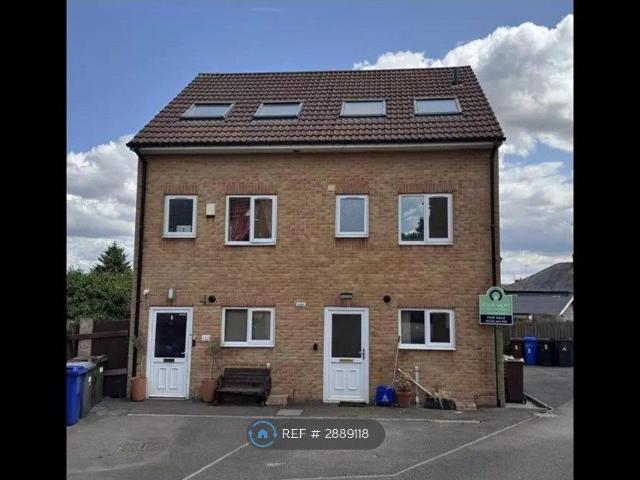Welland Gardens, Barnsley S74, 3 bed semi detached house to rent, £995 pcm | PrimeLocation