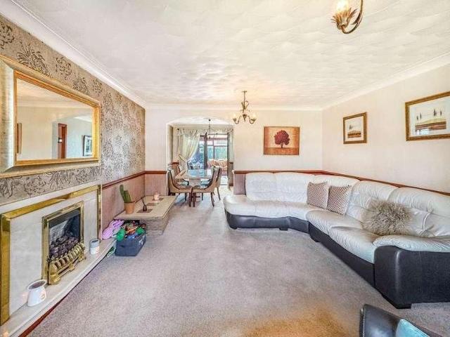Wellbank View, Rochdale, OL12