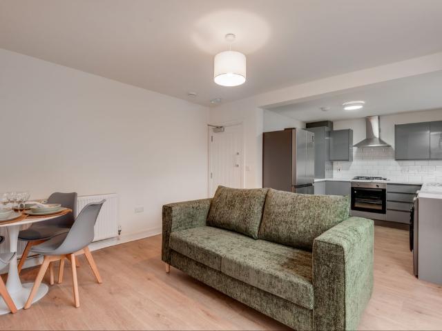 Wellbrook Green Room 3