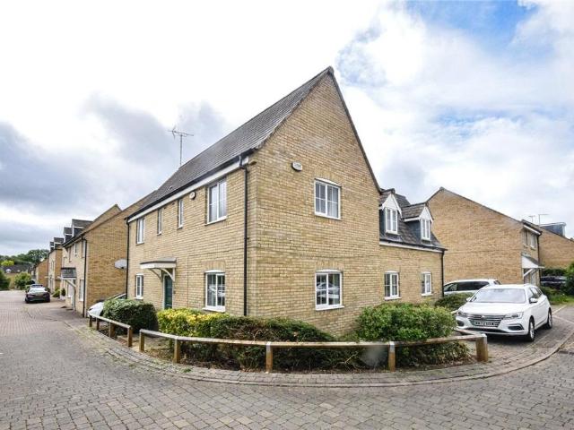 Wellbrook Way, Girton, Cambridge, CB3 4 bed detached house to rent £2,250 pcm £519 pw