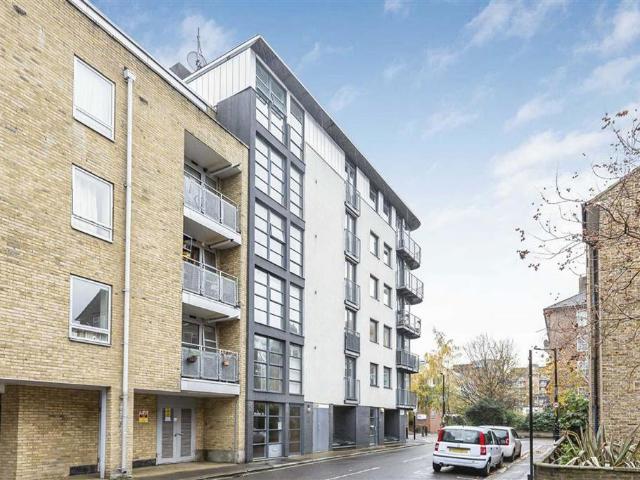 Weller Street, London SE1 2 bed flat to rent £2,750 pcm £635 pw