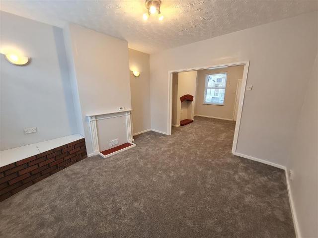Welles Street, Sandbach CW11, 2 bed cottage to rent, £850 pcm | PrimeLocation