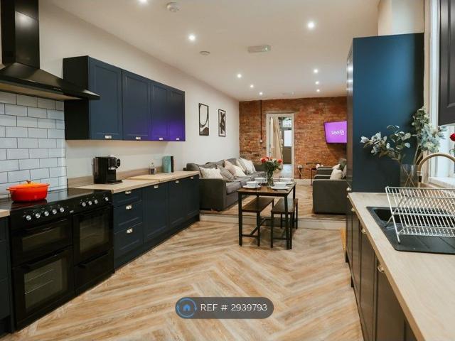 Wellesley Avenue, Hull HU6, Room to rent, £671 pcm | PrimeLocation