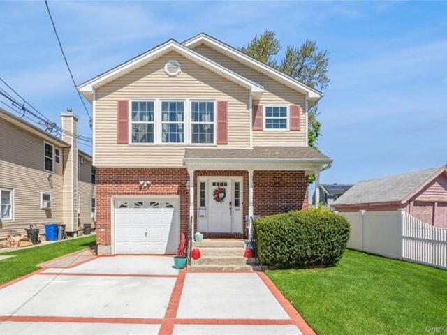 Wellesley St, Hempstead, Home For Sale