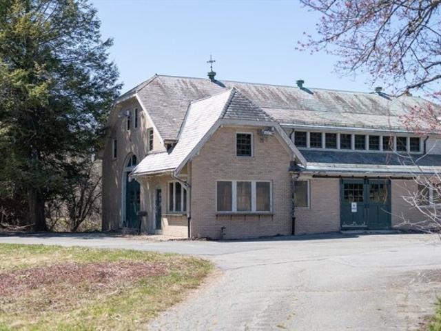 Wellesley St, Weston, Home For Sale