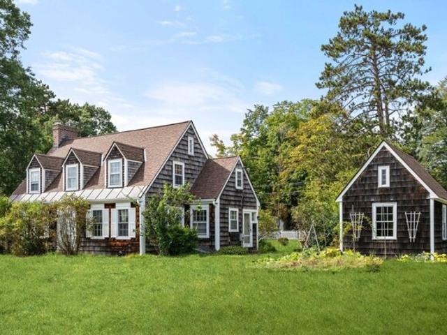 Wellesley St, Weston, Home For Sale