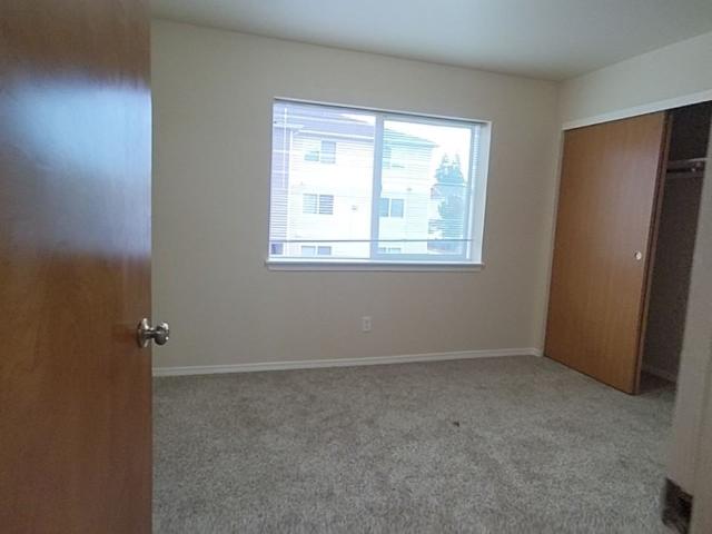 Wellesley Park Apartments 2 Bedroom Apartment for Rent at 4420 Seaton Ln Ne, Salem, OR 97305