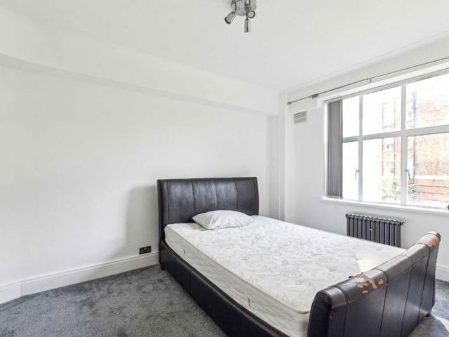 Wellesley Road, W4, London