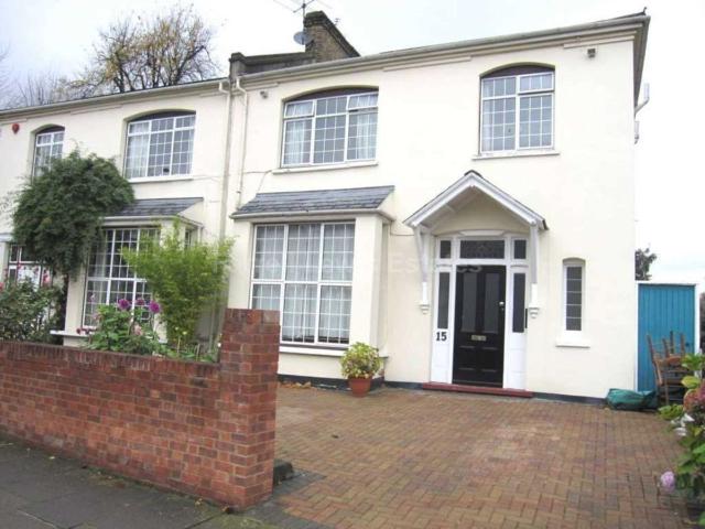Wellesley Road, Chiswick, London W4, Room to rent, £900 pcm | PrimeLocation
