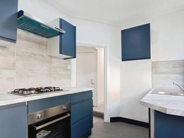 Wellesley Road, Ilford, 2 Bedroom Semi detached