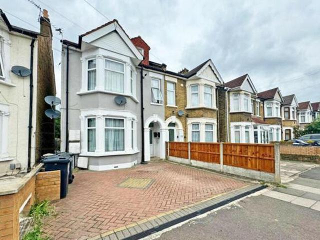 Wellesley Road, Ilford, 5 Bedroom Semi detached